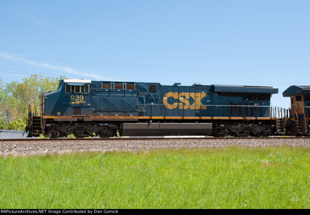 CSX 939
